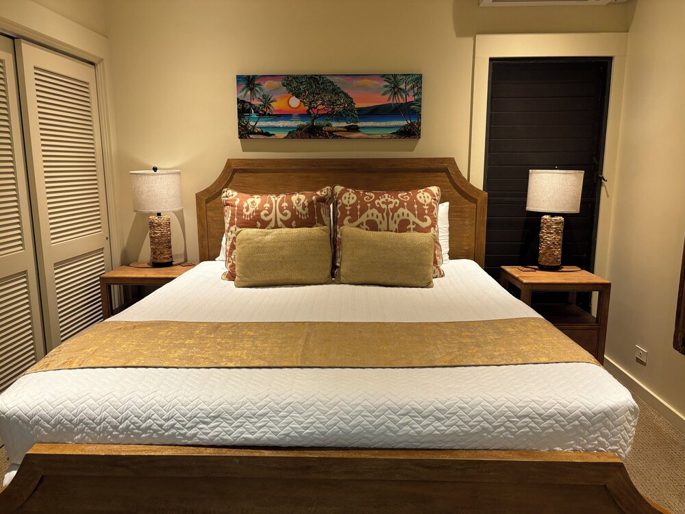 KP9-Beachfront-AC-W/D-Ocean view-Pool-Open Concept - Koloa | Vrbo