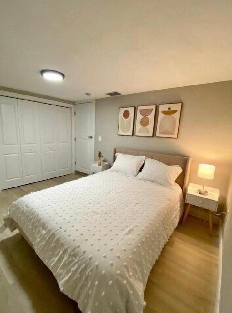 Amazing House Relax Near Raymond Stadium - Tampa, FL