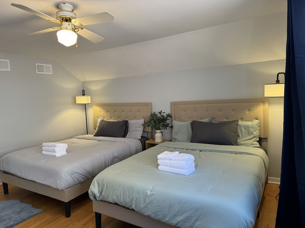 Urban Oasis - Kid Friendly - Quiet Street - Skokie, IL