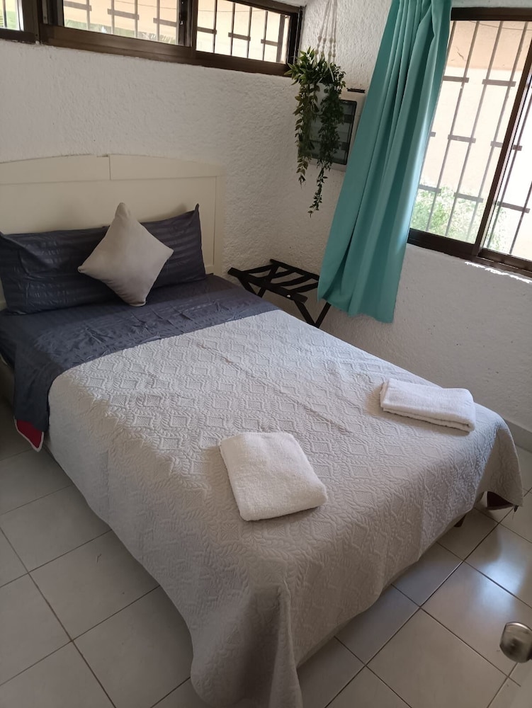 Casa En La Zona Hotelera Frente A La Laguna A Minutos De Las Mejores Playas - Cancún