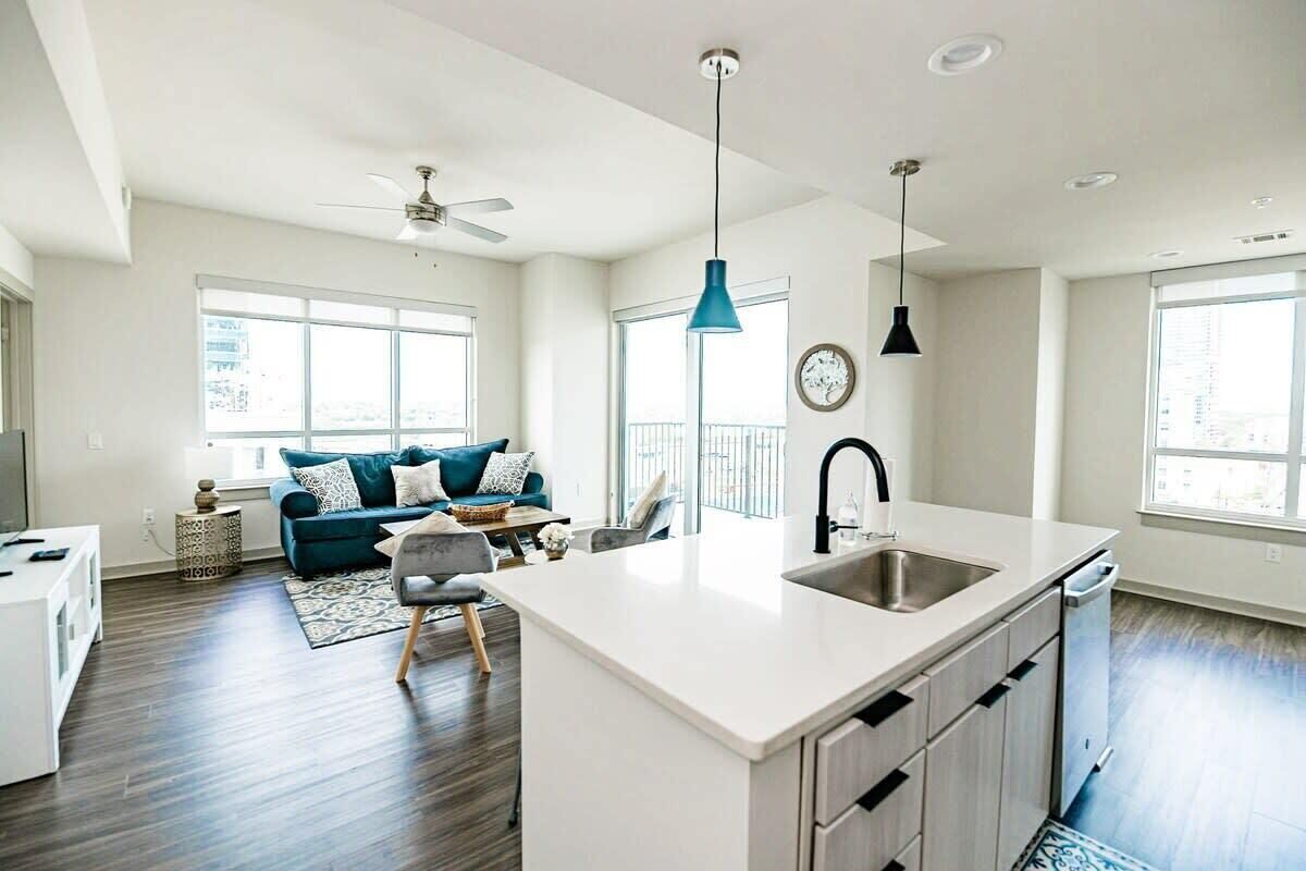Charlotte Uptown Fully Furnished Apartments - Charlotte, NC