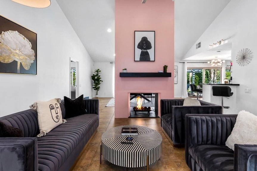 Stylish Palm Springs Home With Pool & Sauna - Palm Springs, CA