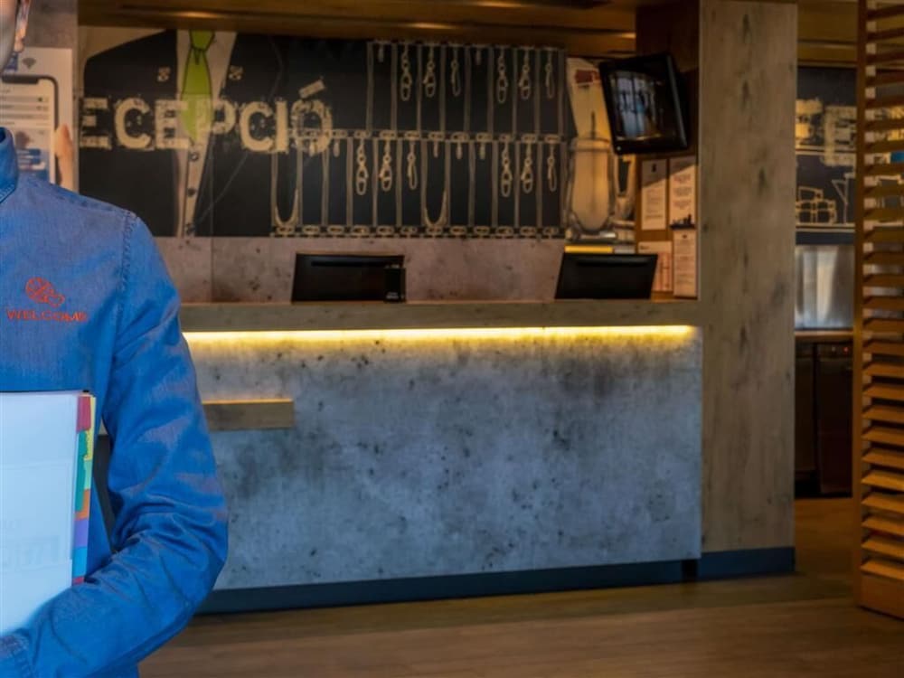 Ibis Budget Aeropuerto Barcelona Viladecans - Gavà