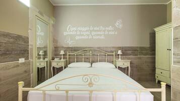 Quarto Duplo Standard | 2 quartos, roupa de alta qualidade, camas de colchão pillowtop, minibar