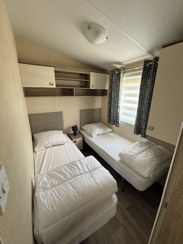 Mobilhome Situé Au Bois D'amour De Dinard - Lancieux