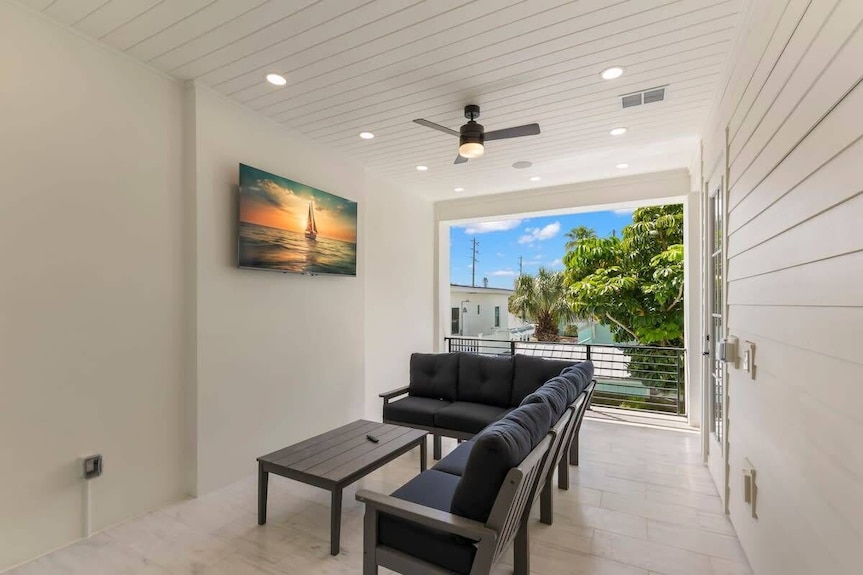 Onyx House At The Gemma - Clearwater Beach, FL