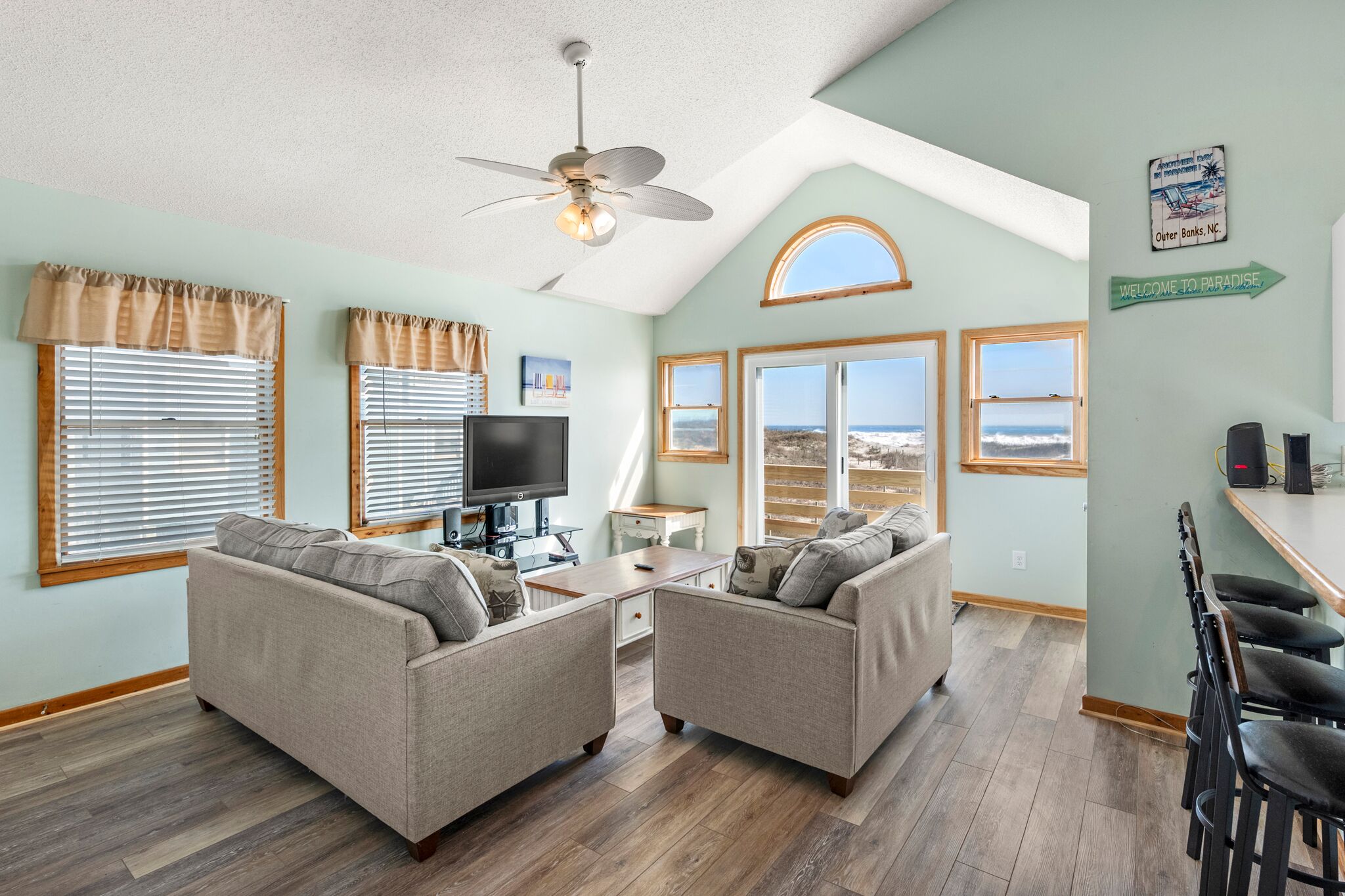 Islander: Oceanfront | Hot Tub | Dog-friendly - Rodanthe, NC