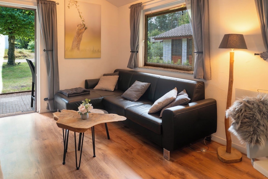 Type 4p - Two Bedroom Chalet, Sleeps 4 - Nedersaksen