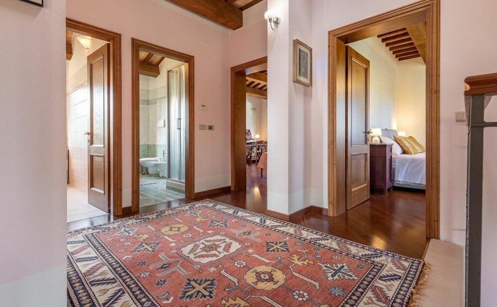 Villa Vagnini - Four Bedroom Villa, Sleeps 10 - Fano