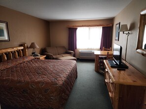 Quarto Executivo | Cortinas/cortinados opacos, ferro/tábua de engomar, Wi-fi grátis 