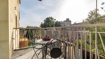 Apartamento Deluxe | Ferro/tábua de engomar, Wi-fi grátis