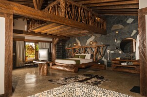 Suíte presidencial, vista para a montanha | Roupas de cama premium, edredons de pluma, individualmente decorados