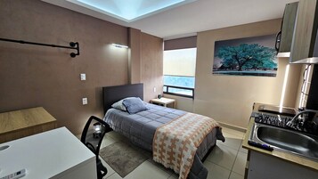 Suite Comfort | 1 quarto, cofre no quarto, secretária 