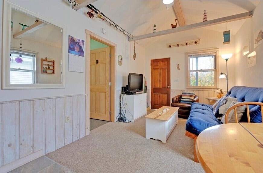 Sea Bisquit Cottage By The Ocean - Maine