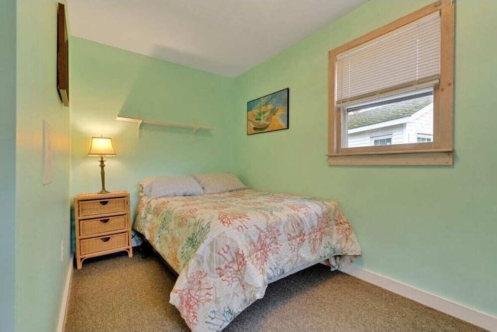 Sea Bisquit Cottage By The Ocean - Portland, ME