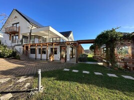 Fachada da propriedade