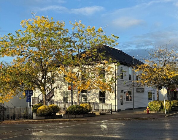 Temperance Hotel - Ladysmith