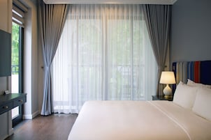 Suite-Estúdio | Roupa de alta qualidade, minibar, cofre com capacidade para portátil 