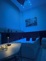 Paris Room | Roupa de alta qualidade, edredões de penas, minibar, Wi-fi grátis 