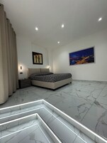 Berlin Room | Roupa de alta qualidade, edredões de penas, minibar, Wi-fi grátis 