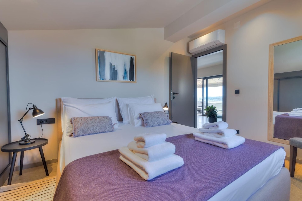 Ferienwohnung Crikvenica Für 1 - 6 Personen Mit 3 Schlafzimmern - Ferienwohnung - Crikvenica