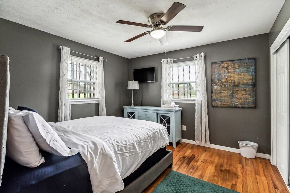 Spacious 4br Marietta Home, Perfect For Families - Acworth