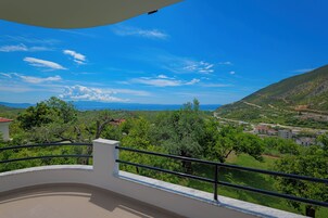 Apartamento, vista para o mar | Vista da varanda