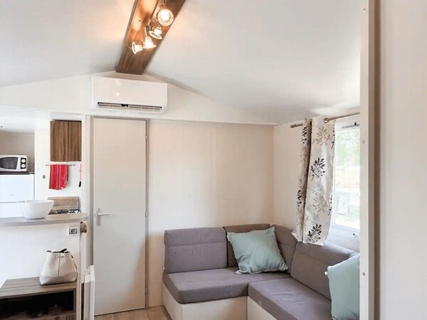 A Tranquil Retreat In The Countryside Of Sw France. Ideal Base For Wine Lovers. - Lot-et-Garonne