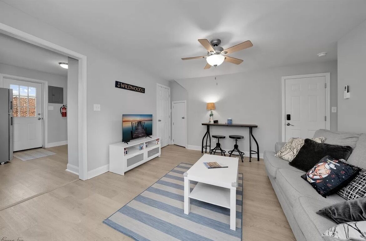 Great Condo 2.5 Blocks From The Boardwalk Very Clean With Upgraded Appliances - Avalon, NJ