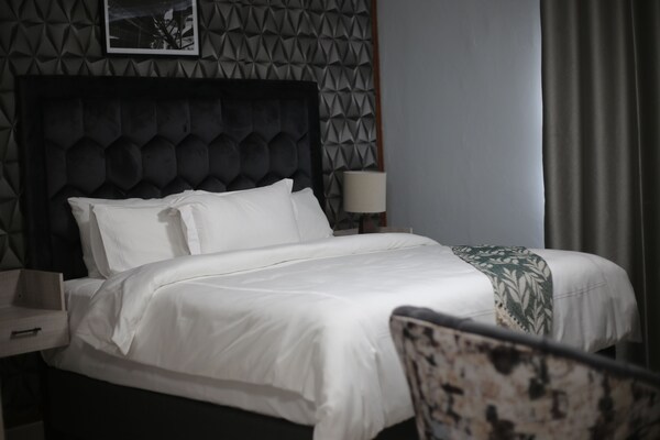 Villameyer Lodge - Pretoria, South Africa