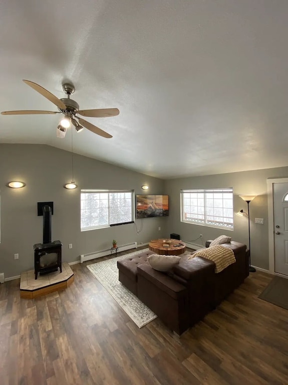 Beautiful Mountainside Escape - Anchorage, AK