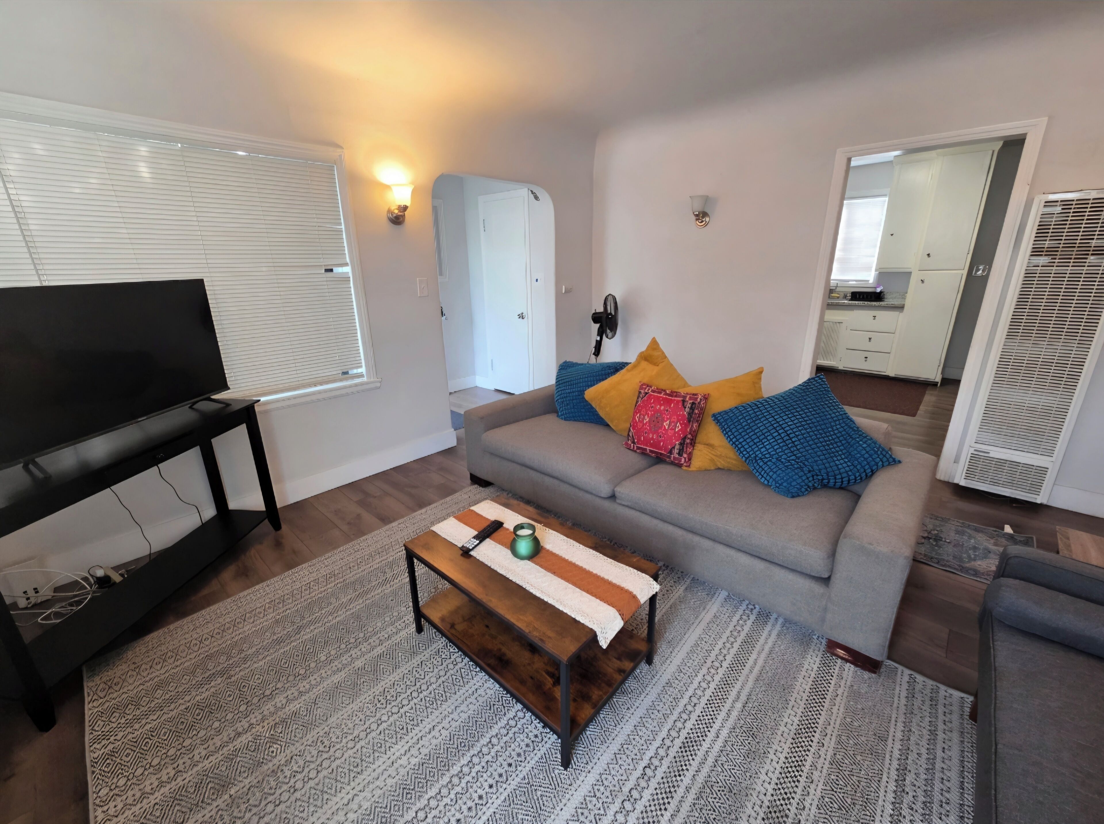 Quiet, Centrally Located 2 Br House Just Minutes From Napa, Sf, Bay, And More!!! - Vallejo