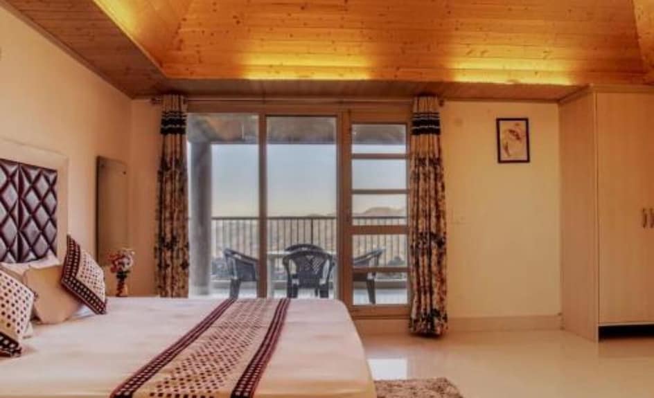 Double Room With Terrace - The Terrace Retreat By Stayvues\n - Kalka