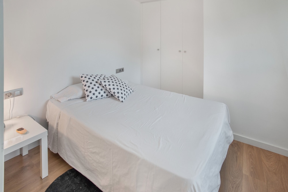 Holiday Home 'Sunny House' With Sea View, Wi-fi And Air Conditioning - Sitges