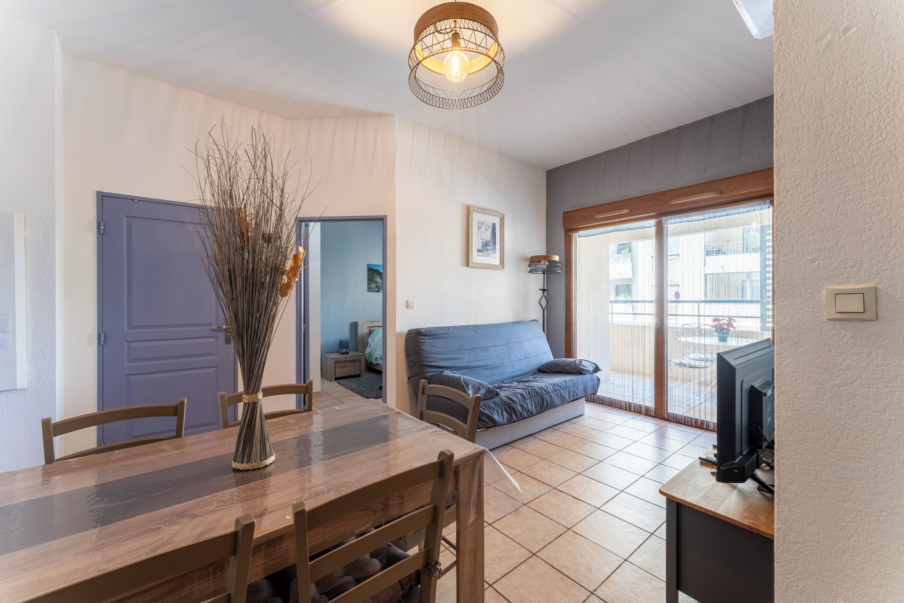 Apartment "Appartement Des Cedres" With Private Terrace, Wi-fi And Air Conditioning - Uzès