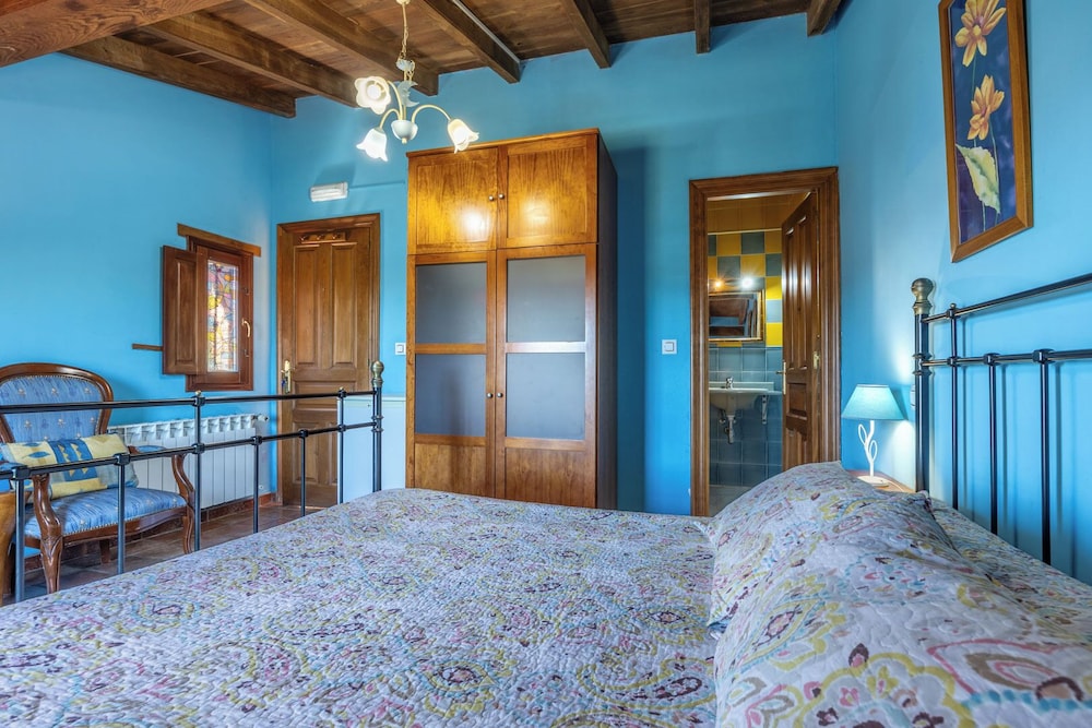 Holiday Home 'Posada Paraso Iris' With Mountain View, Private Garden And Wi-fi - Isla