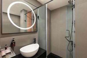 Quarto casal luxo, vista para a cidade | Banheiro