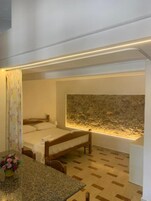 Loft, varanda, vista para a piscina | Wi-Fi de cortesia