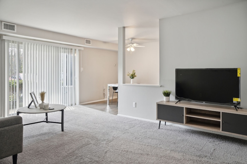 Luxury On A Budget! Spacious Retreat Awaits - 윌밍턴