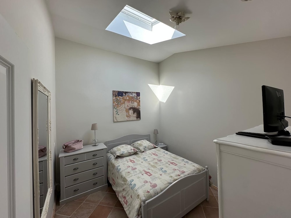 Logement 4/5p. (70m2) Avec Accès Piscine Partagée - Grasse