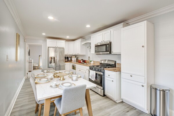 Furnished Patio! South Central Home 14 Mi To Dtla - Los Angeles, CA