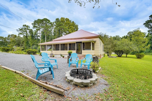 Lakeview Vacation Rental - Walk To Crystal Lake! - Whispering Pines, NC