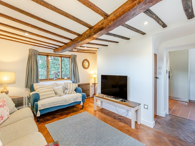 2 Bedroom Accommodation In Much Hadham - エセックス