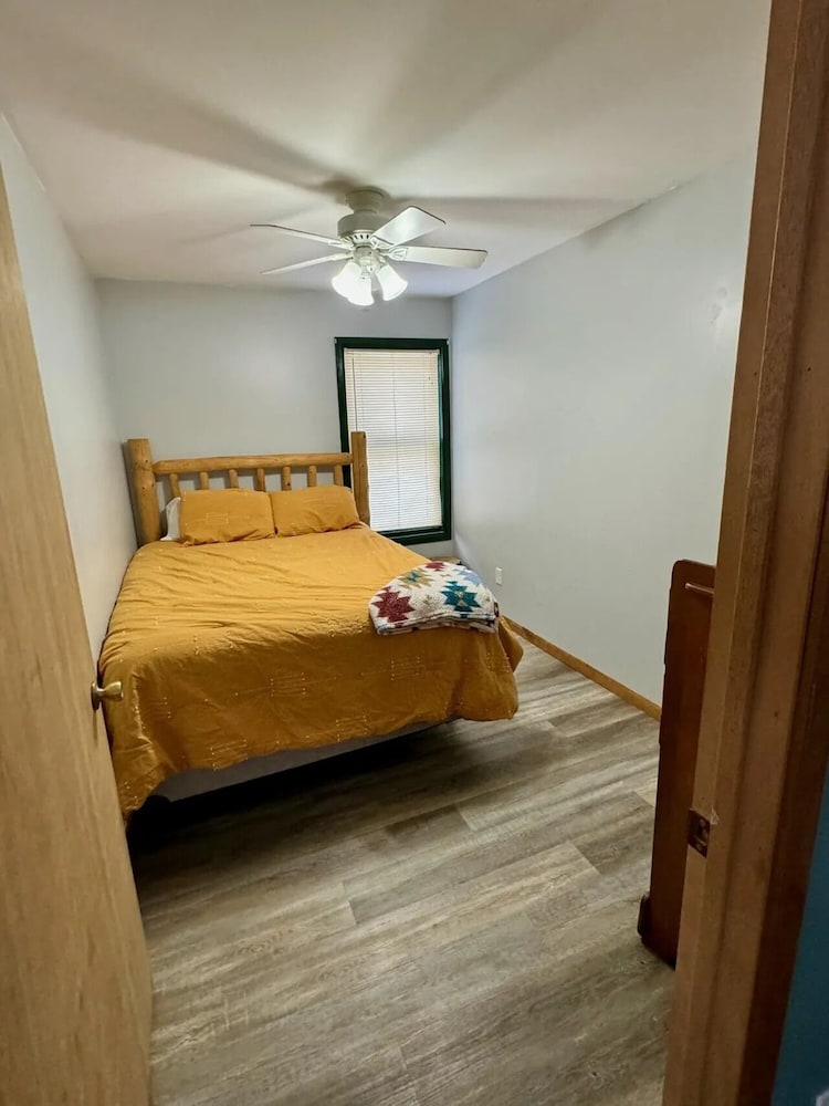 Cozy Cabin- Close To All Up North Activities! Cabin In Irons. - Michigan