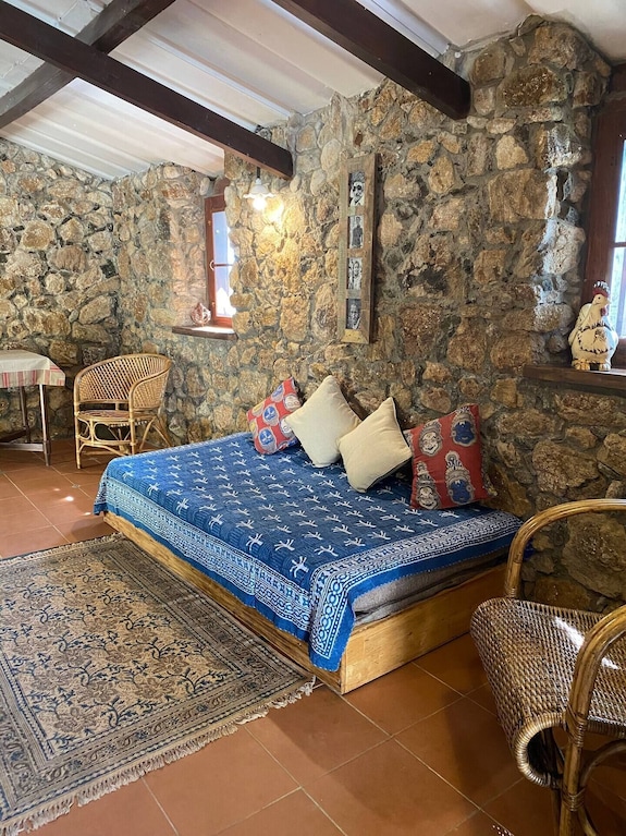 Mountain Villa - Stone Cottage - Kerala