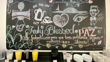 Pequeno-almoço tipo buffet diário incluído