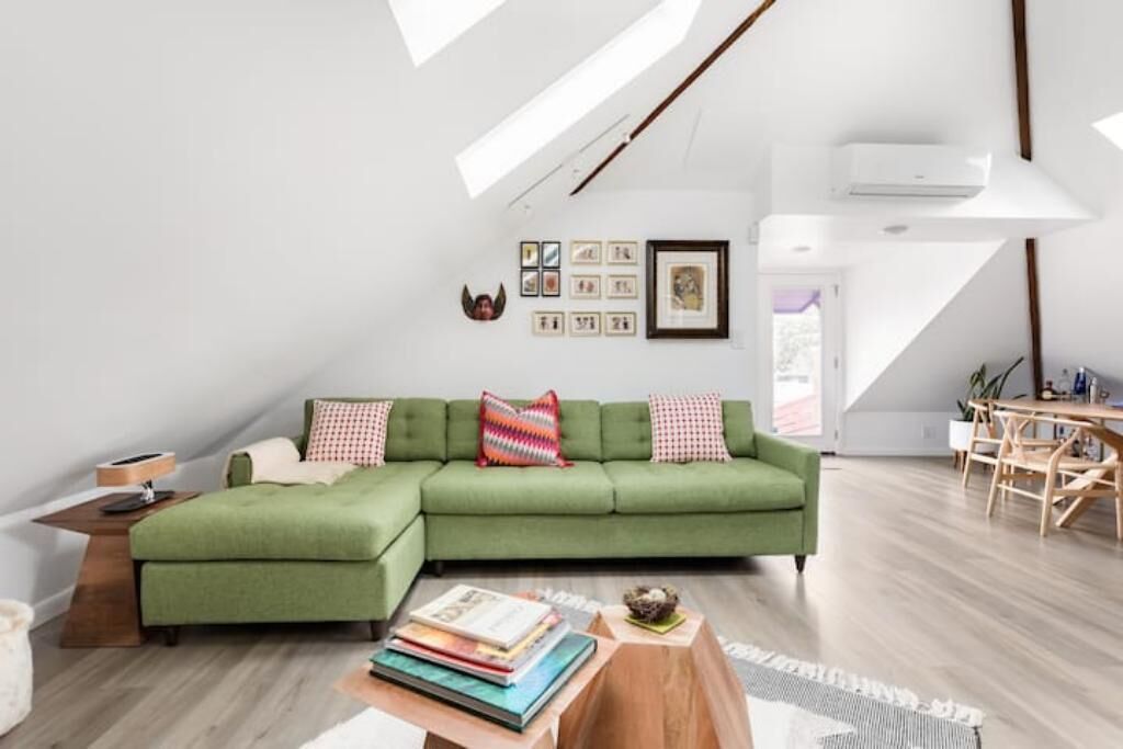 El Nido. Modern Victorian. Private Deck. Gated Parking. Fast, Reliable Wi-fi. - Alameda, CA