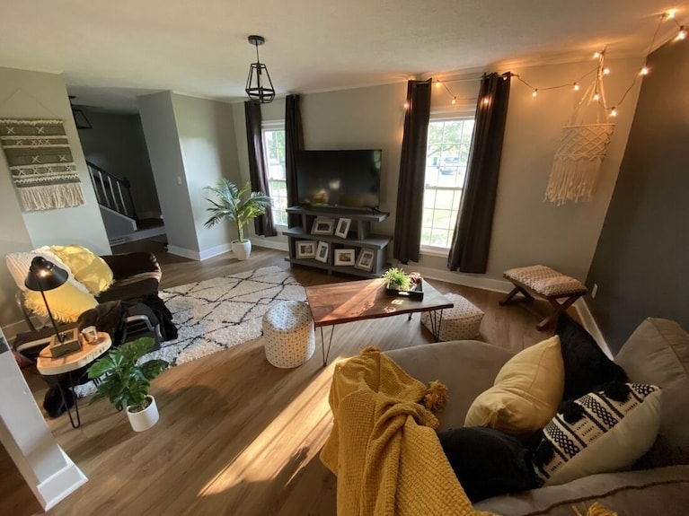 Clean, Kid-friendly, 12 Min. From Notre Dame - Lake Albert, Granger