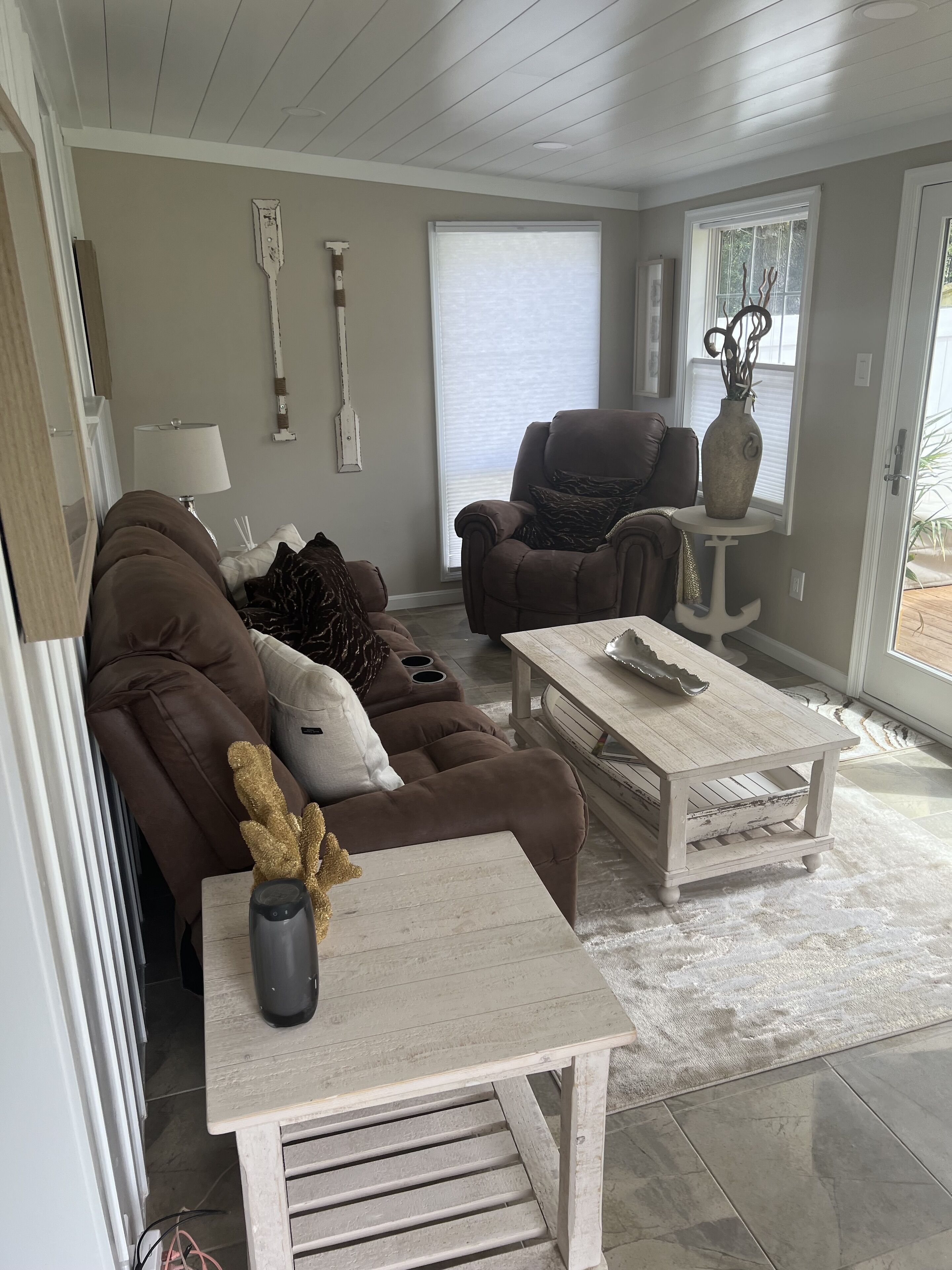 Beautiful, Remodeled And Furnished 3 Bedrooms,2 Bathrooms, All Fenced Yard - Lewes, DE