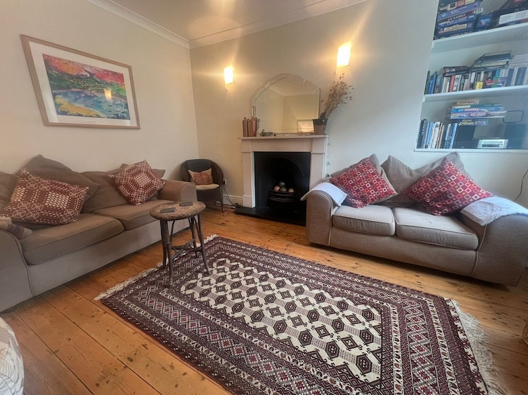Georgian Townhouse In Centre Of Aberaeron, Dog Friendly - Aberaeron